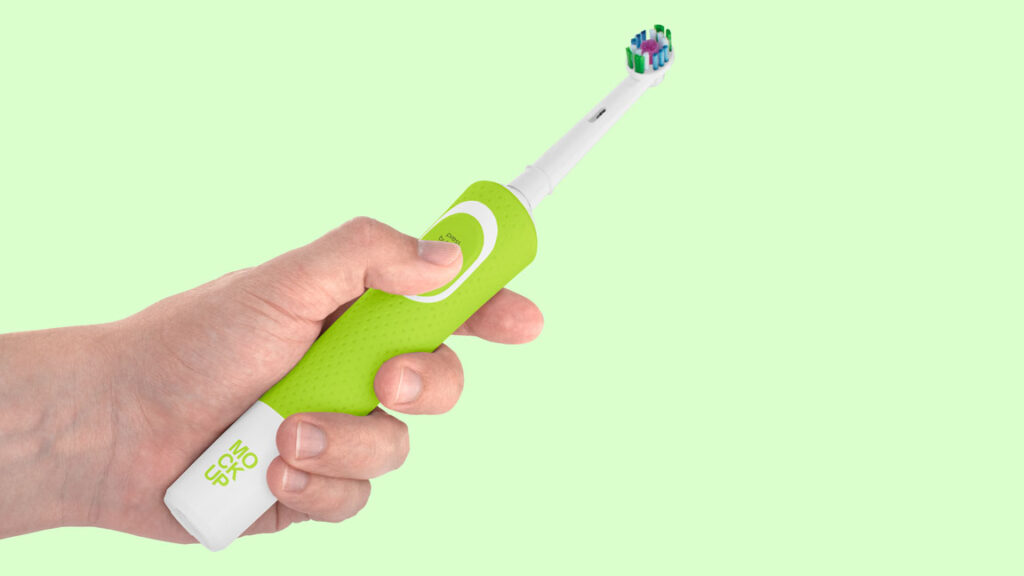 Free Electric Toothbrush Mockup PSD - Unmockup